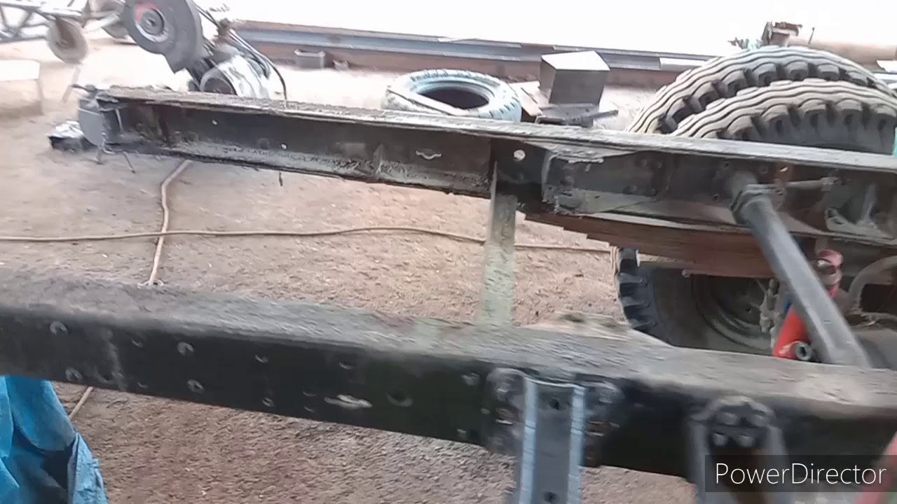 Lanjutan video reparasi chasis MITSUBISHI colt diesel 120 ps - YouTube