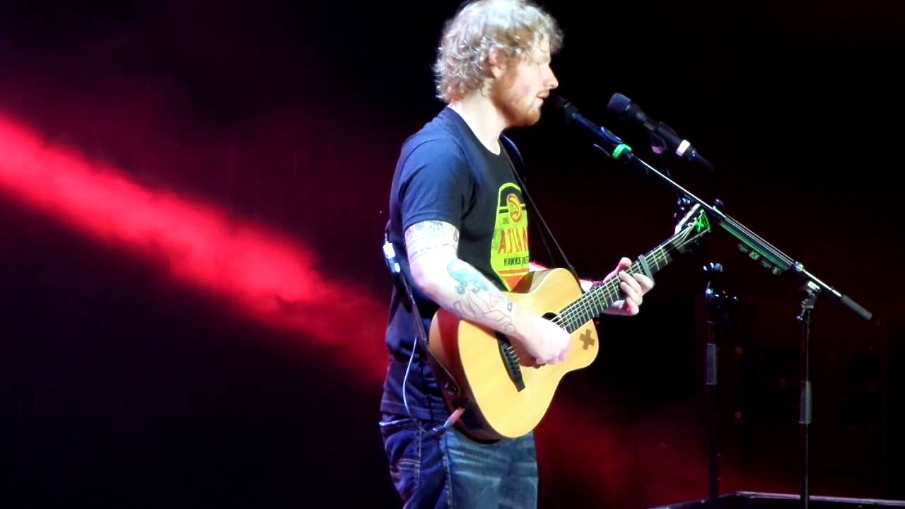 Ed Sheeran "Bloodstream" Live 9/12/15 - YouTube