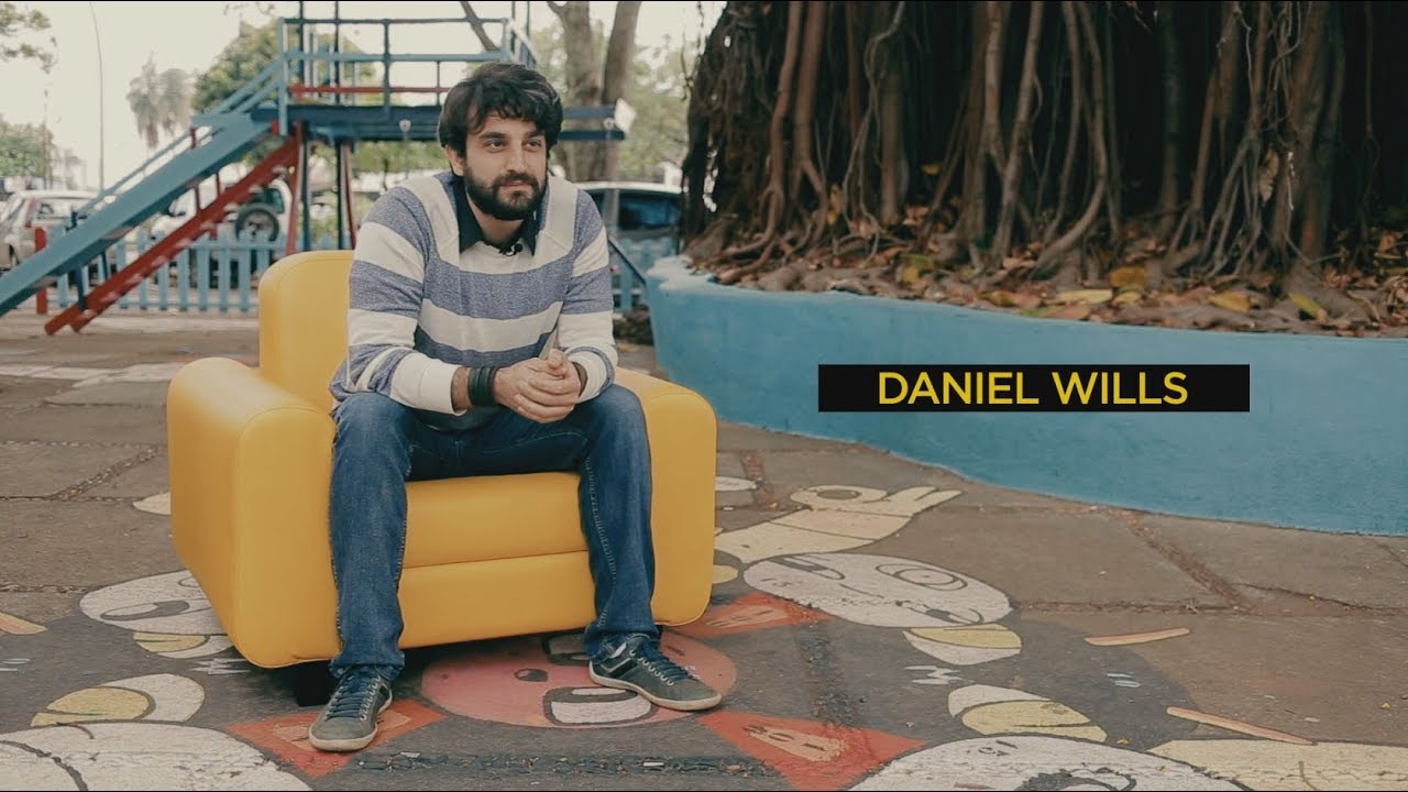 Daniel Wills No Sofá Amarelo - YouTube