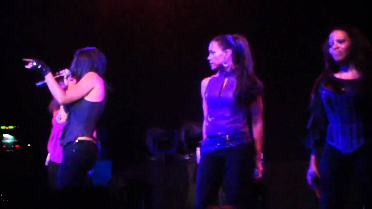 En Vogue - Don't Let Go (Love) @ Off Corso Rotterdam 20.10.2010 - YouTube