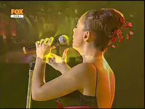 Ebru Gündeş - Bir Teselli Ver