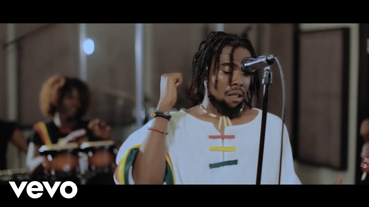 Alabee - Uncertain [Official Video] - YouTube