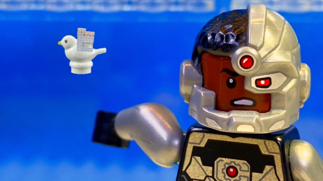 Guys Look a (Lego) Birdie - YouTube