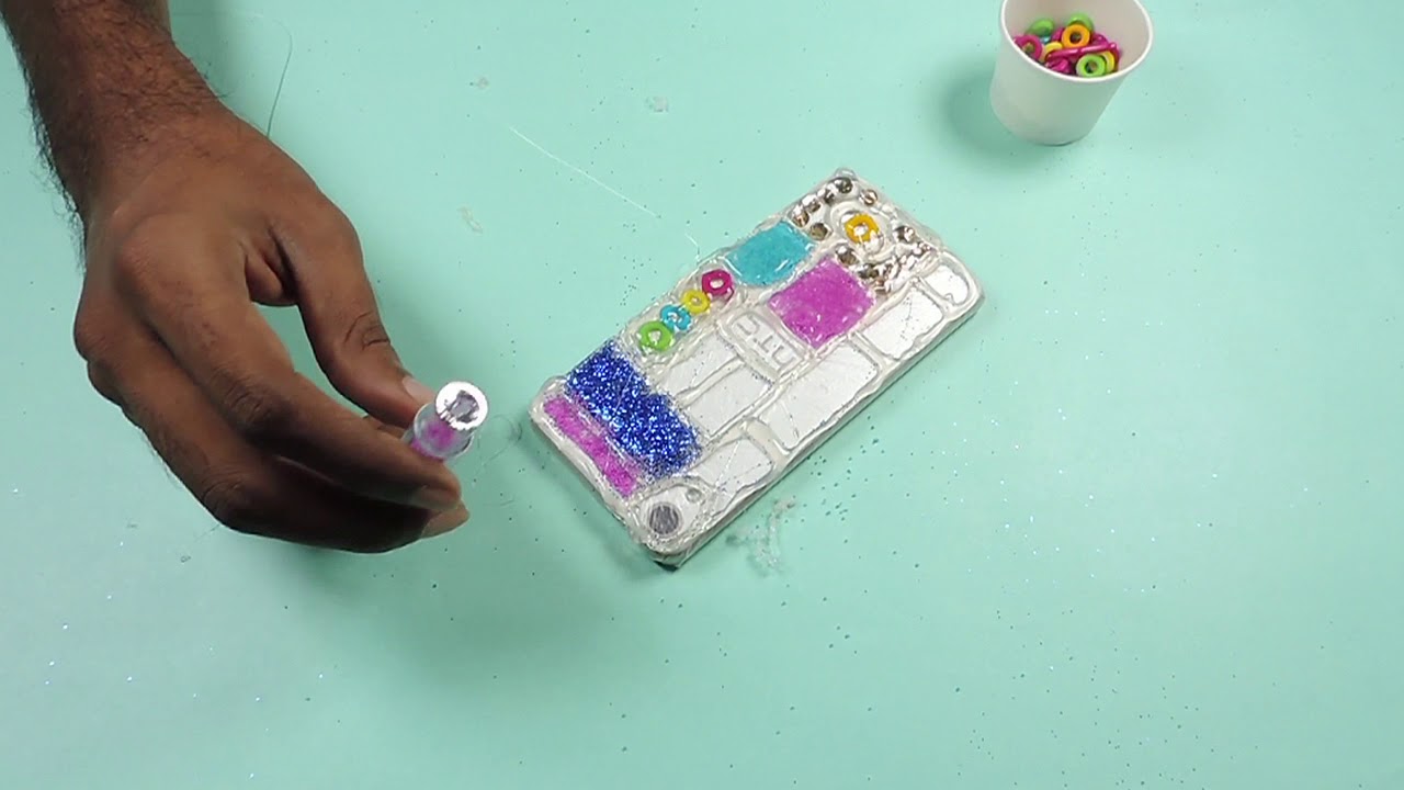 HOW TO MAKE YOUR OWN MOBILE CASE - YouTube