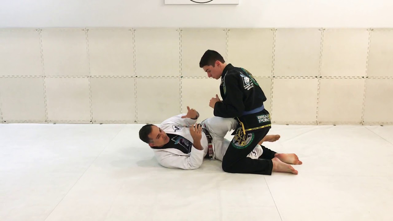 Deep half-guard sweep | VA card 15 - YouTube