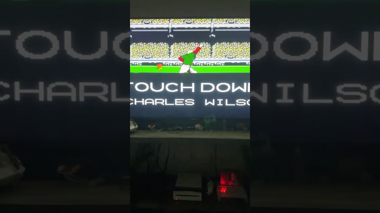 Nice touchdown catch and run by Charles Wilson!! - YouTube