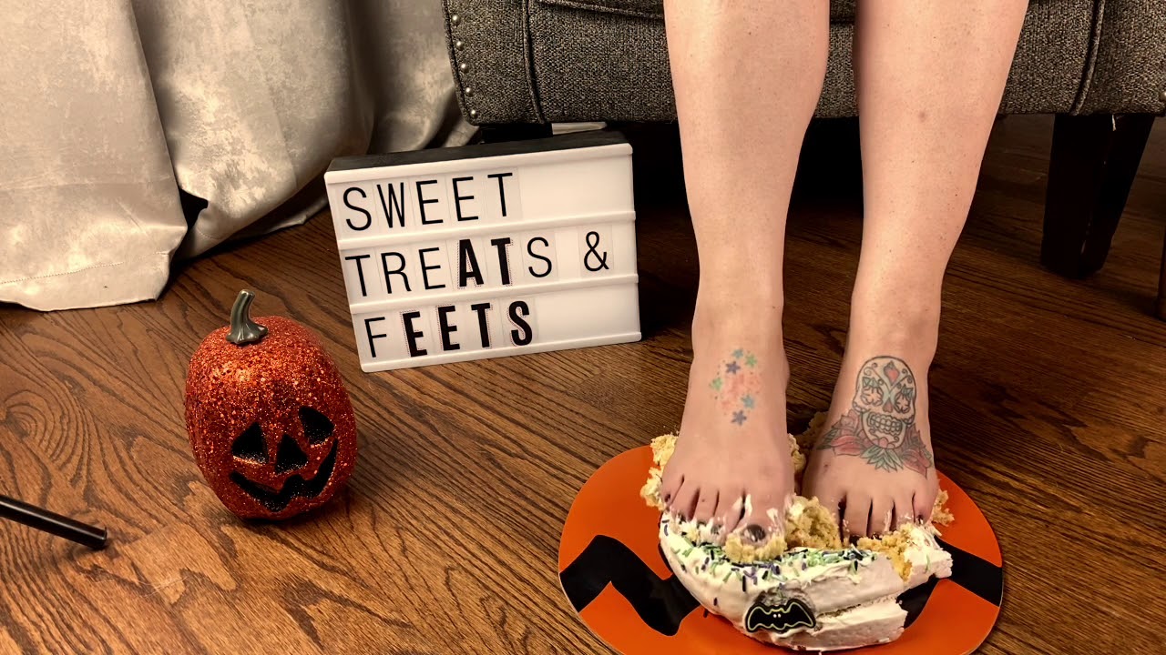 Trick or Feet, Halloween Cake Foot Smash! - YouTube