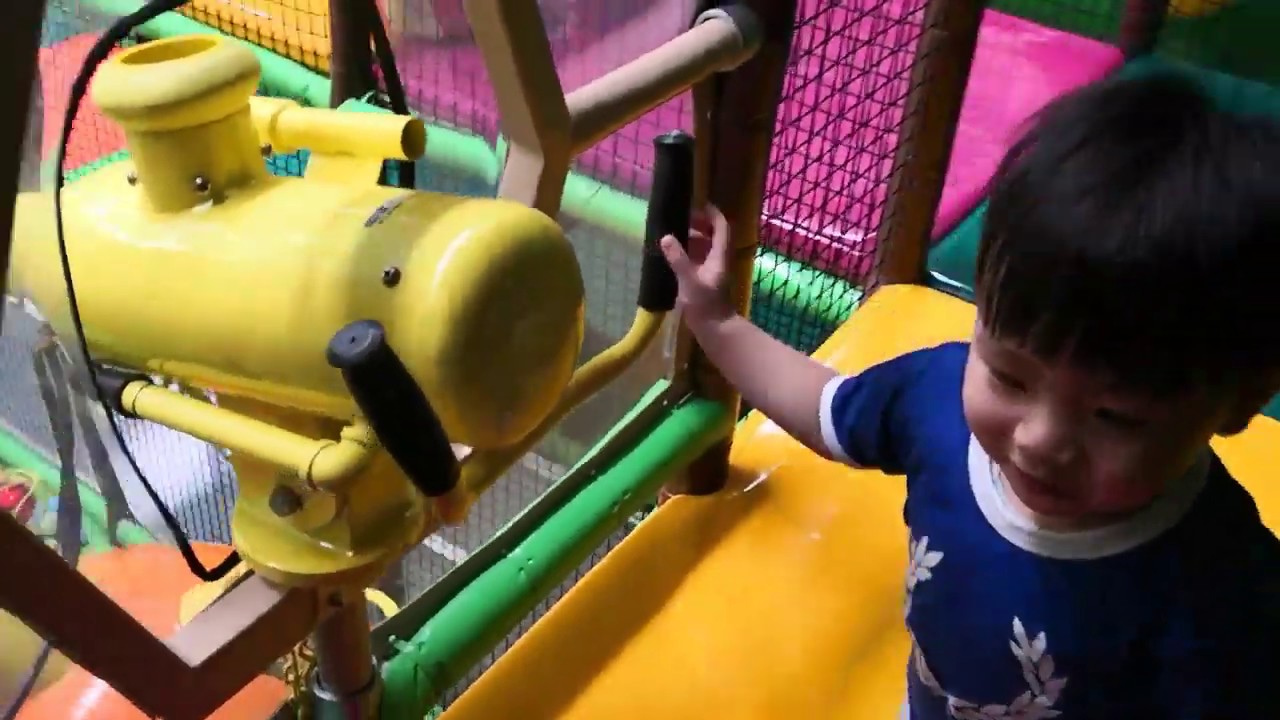 Fun Indoor Playground for Kids and Family at Croc's Playcentre (Hoppers ...