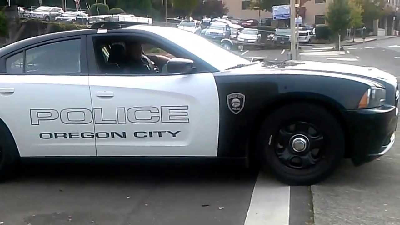 Oregon city police officer Dickerson gets filmed generating revenue ...
