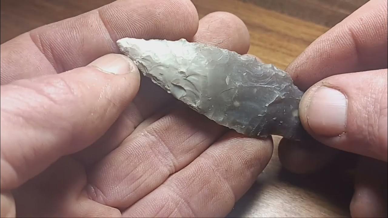 Flintknapping examples and glass arrowheads - YouTube