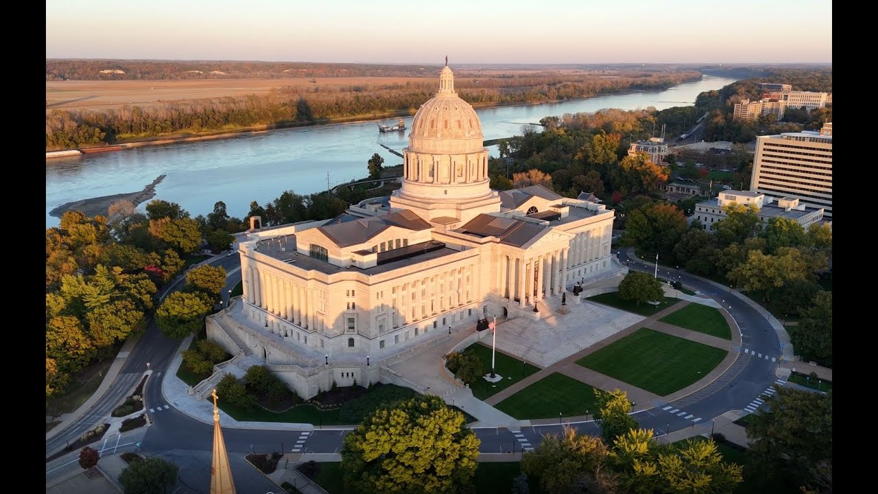 Missouri State Capital, Bridge, and River View - YouTube