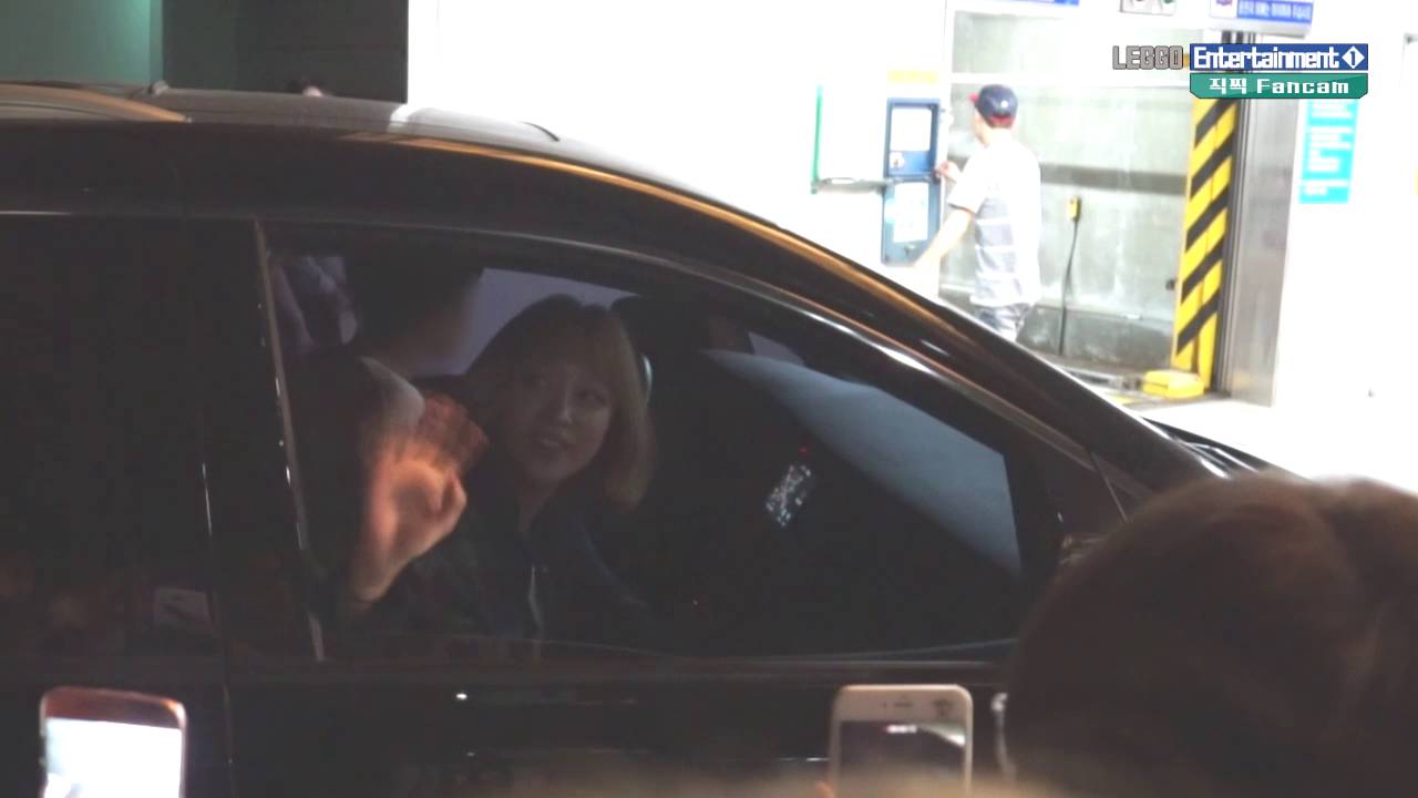 160824 하니 주간아 퇴근길 (Hani after Weekly Idol Short Fancam) - YouTube