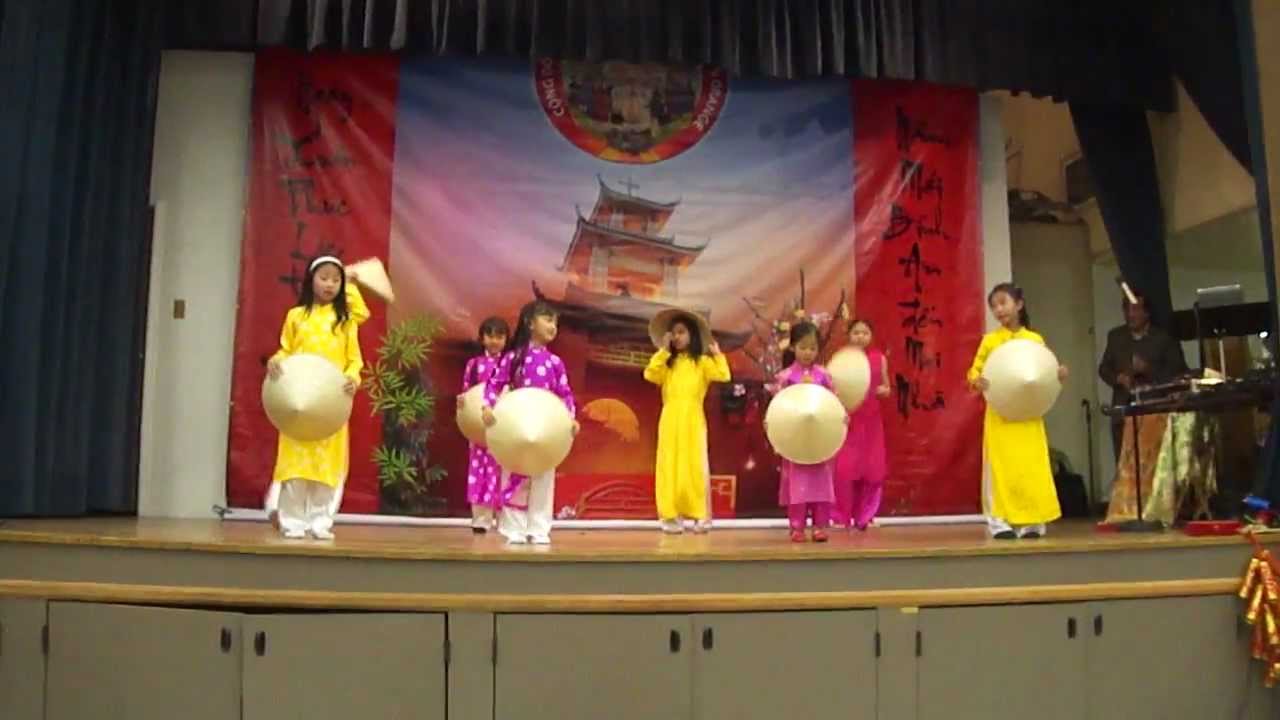 Tet Dance 2012 - YouTube