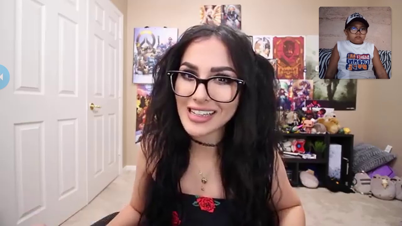 Reacting To Sssniperwolf pt 1 - YouTube