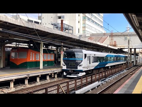 JR東日本東海道線「特急踊り子9号」通過シーン・E257系NA-07編成＋NC-33編成（2024.11.19） - YouTube