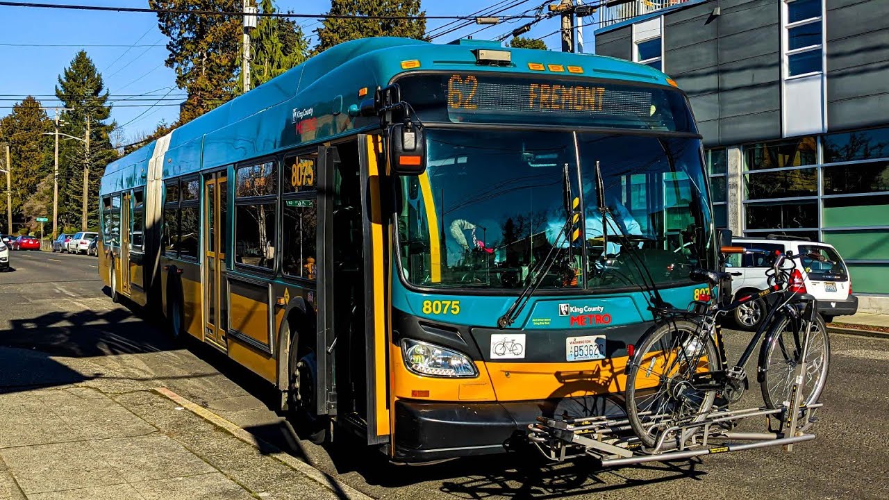 Ride on a King County Metro 2016 New Flyer XDE60 #8075 - YouTube