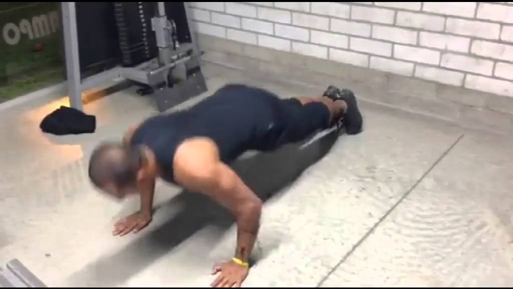 Archery push up (Отжимания для лучников) - YouTube