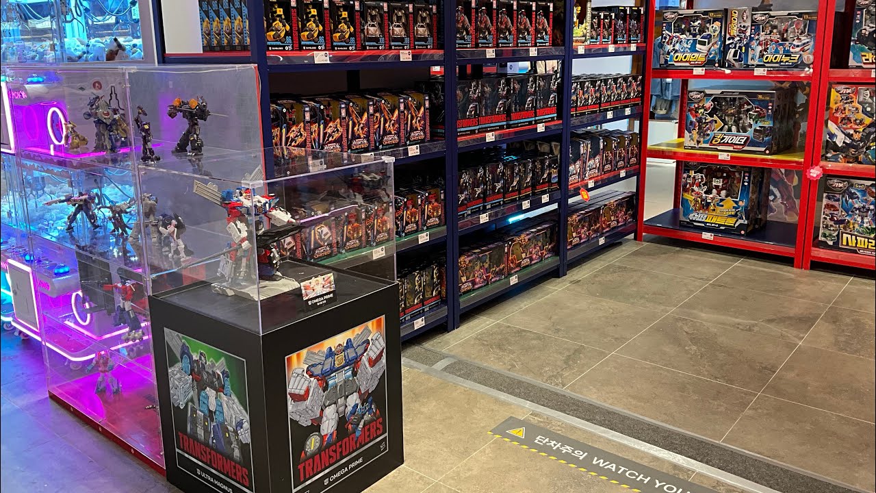 Transformers Age of the Primes at the Choirock Pop-up Kintex Hyundai ...