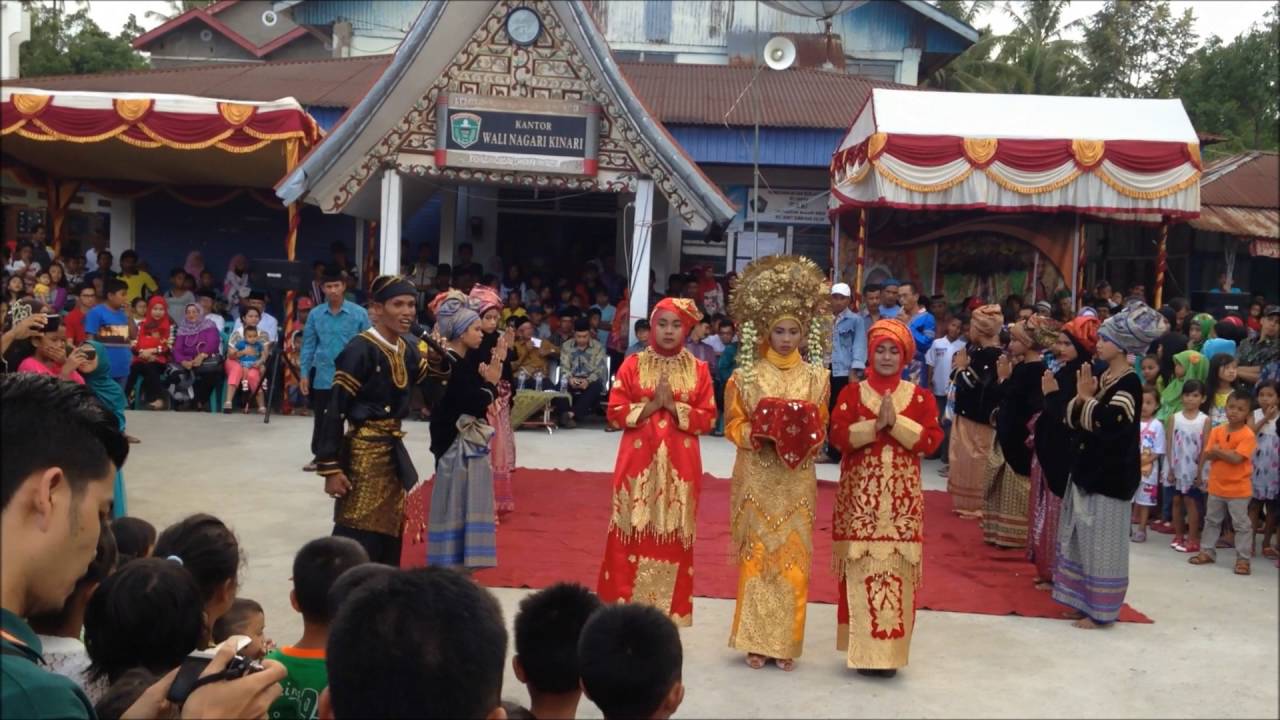 Penyambutan Urang Rantau Nagari Kinari Solok - YouTube
