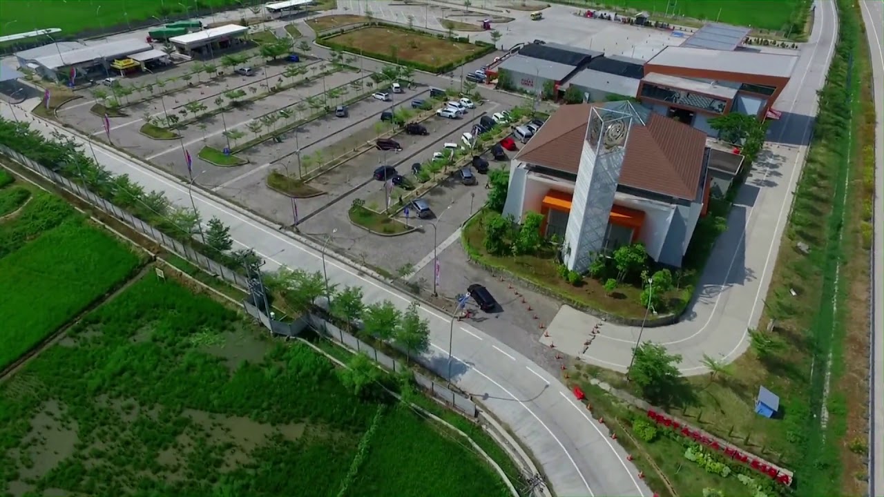 rest area 519 A ruas tol Solo Ngawi - YouTube