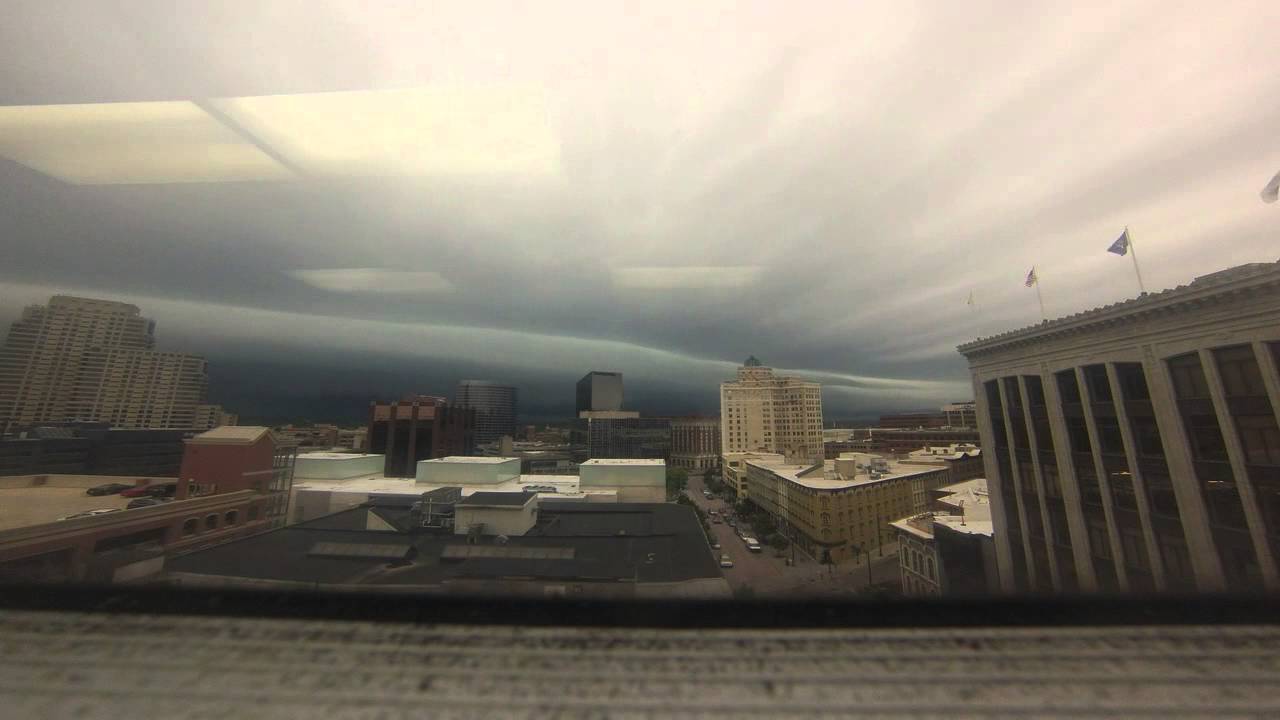 Storm Rolling in Over Downtown Grand Rapids, Michigan - YouTube