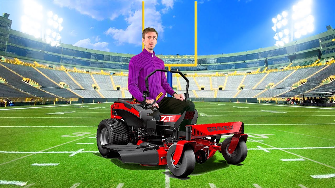 I Earn $10,000 Mowing My School's Football Field | Farm Sim 22 - YouTube