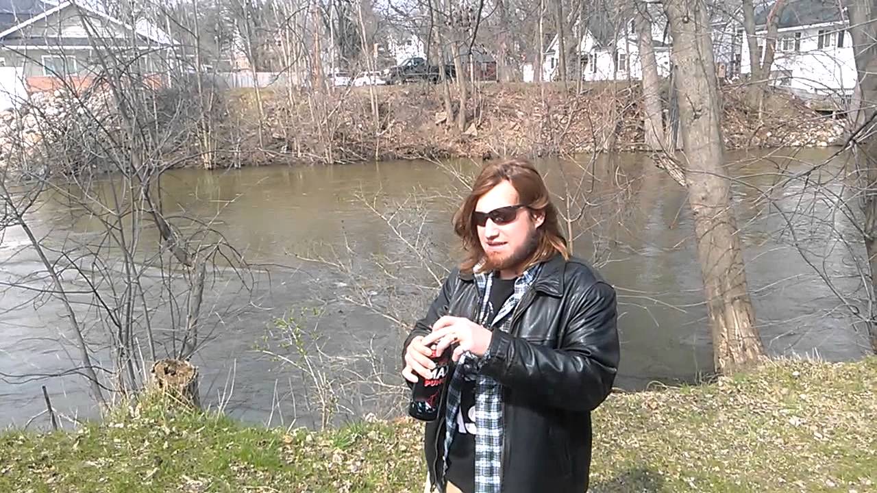 Labatt max punch 8% - YouTube