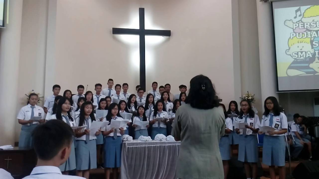 Flying Free (Don Besig) - SMA IMMANUEL CHOIR - YouTube