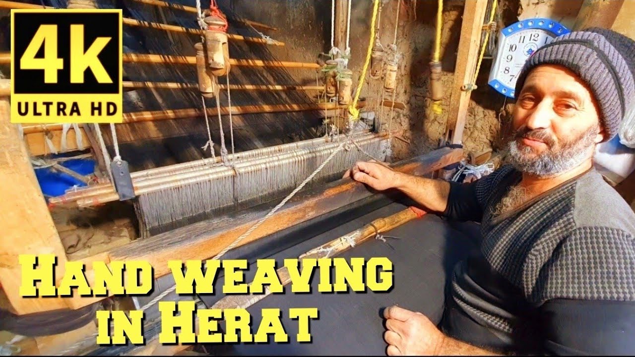 غلام حضرت لنگی باف، هرات، The oldest knitting machine - YouTube
