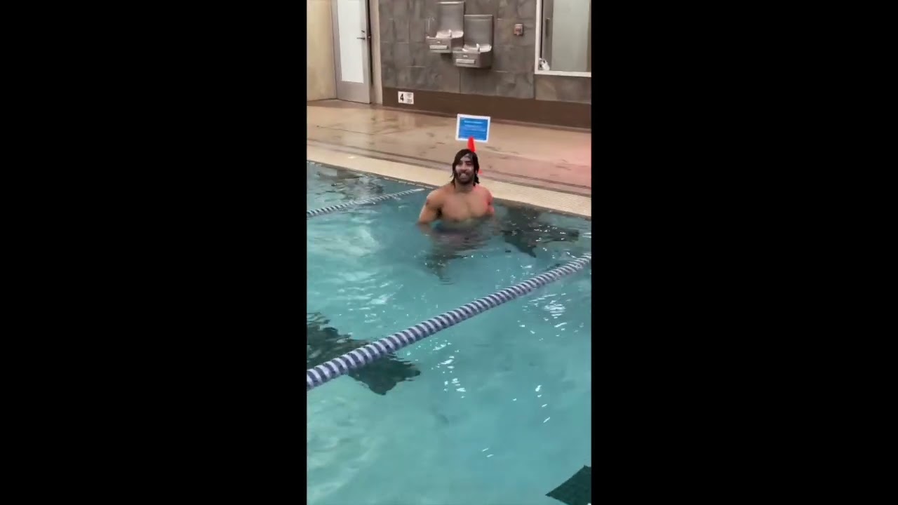 Bodybuilder swimming, in pool and ocean - YouTube