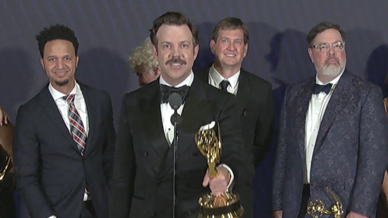 Emmys 2022: 'Ted Lasso' (Winner's Interview) - YouTube