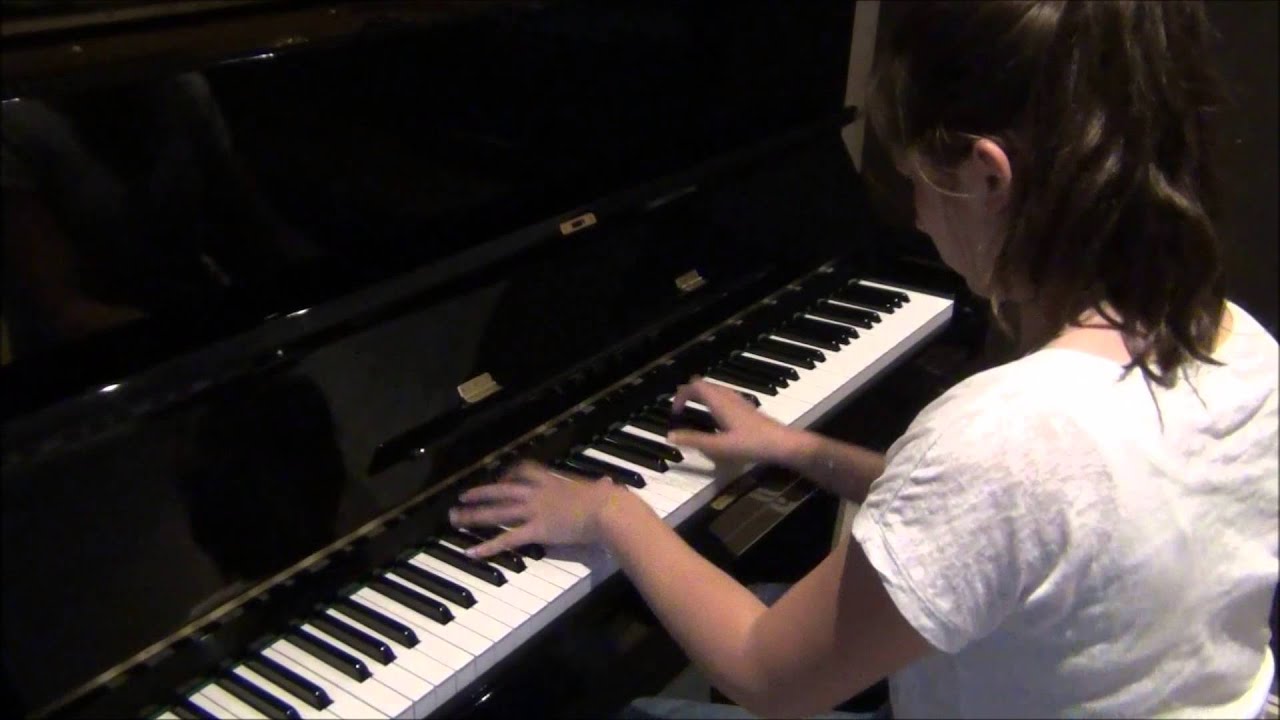 Schumann Intermezzo, Carnaval de Vienne - YouTube