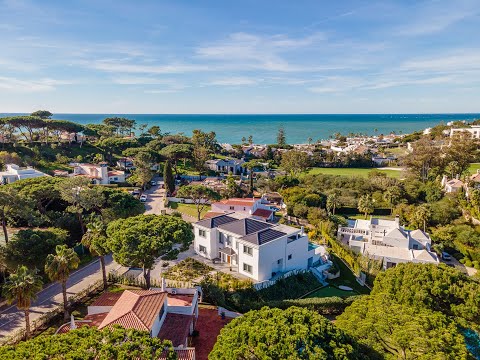 Stunning 6-Bedroom Sea View Villa in Vale do Lobo | Modern Meets Traditional Design