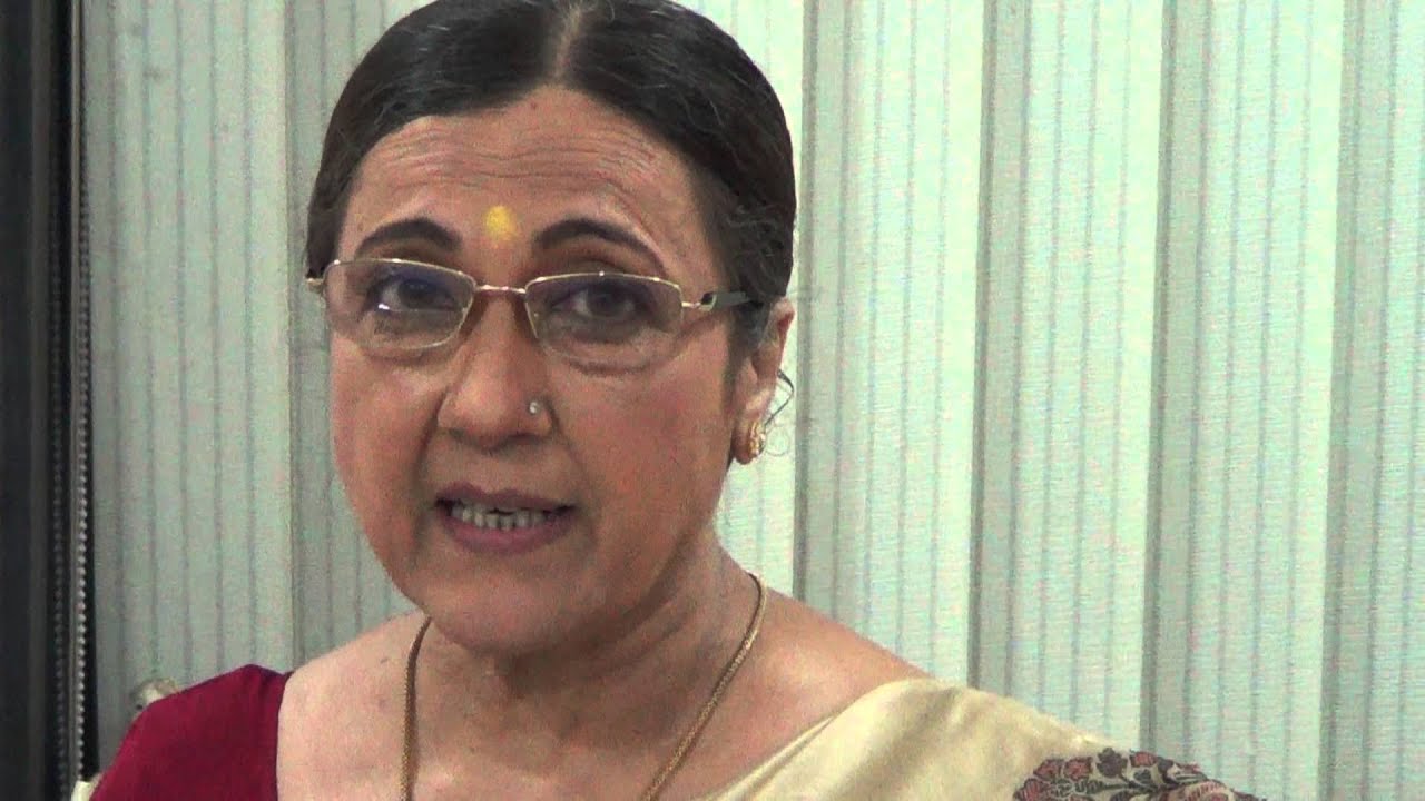 nayan bhatt as dadi - YouTube