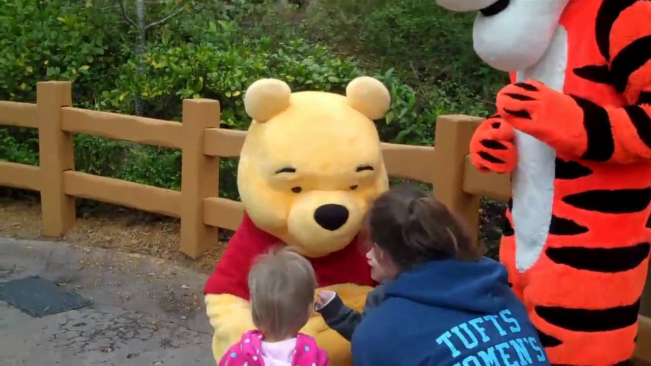 Kids Meet Pooh and Tigger - YouTube