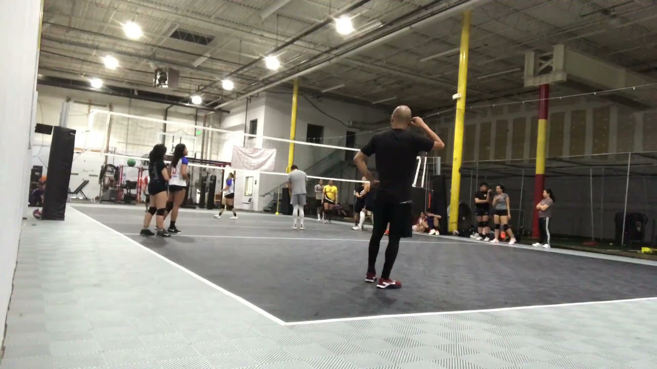 vball 2019 PARISI GYM(1) - YouTube