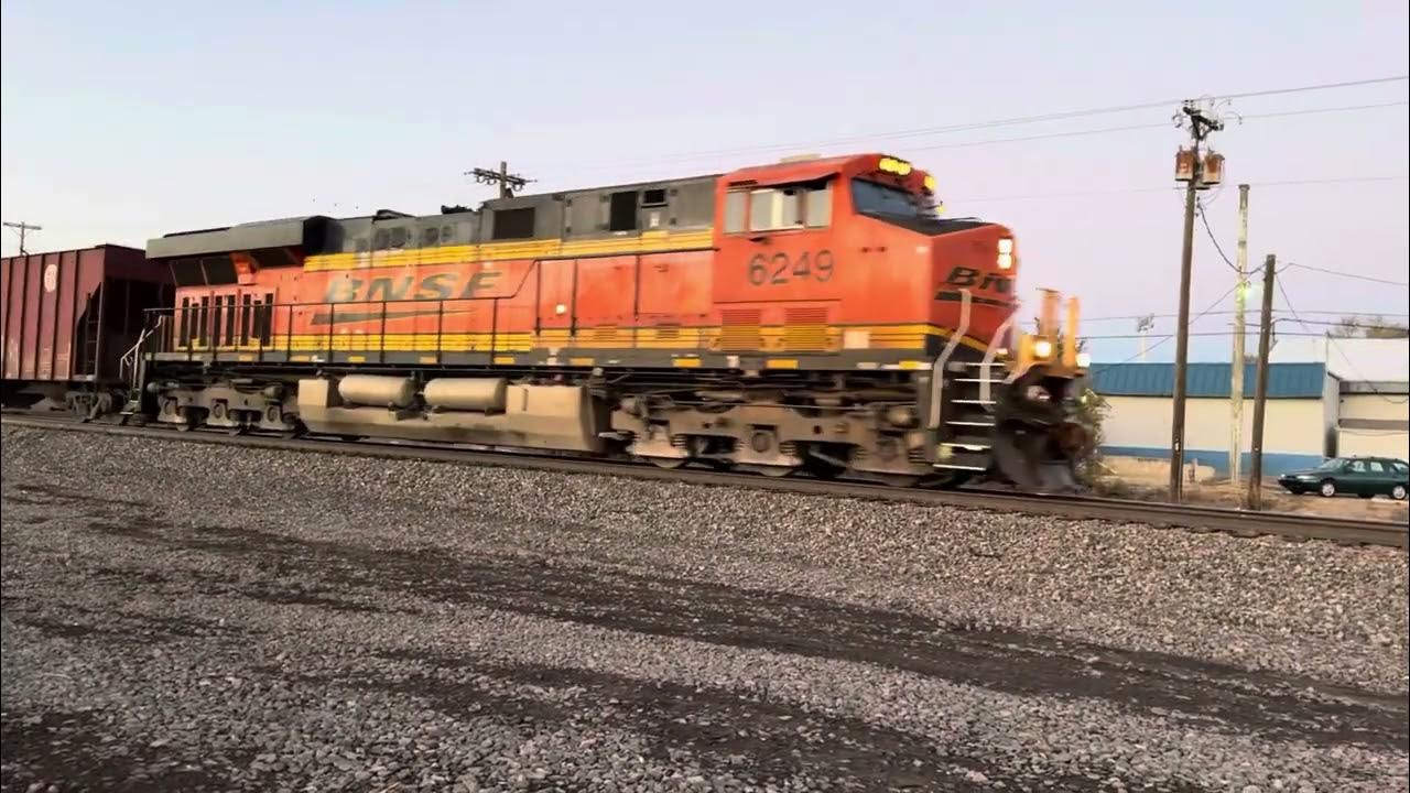 BNSF #6249 Lead’s U-LAUAMA5-13Z At Crews, CO With Friendly Crew 11/15/2024. - YouTube