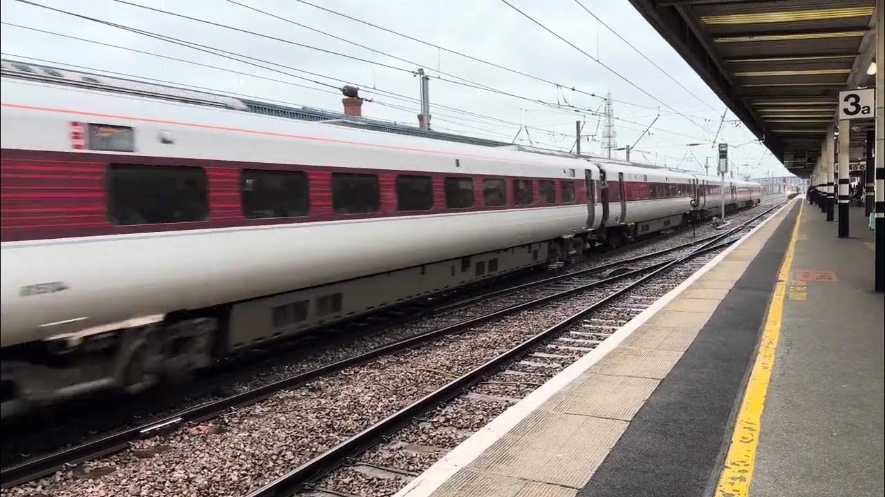 LNER service speeds through Doncaster southbound to London Kings Cross - YouTube