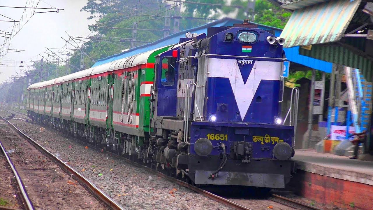 Maitree Express Train of Bangladesh Railway are on Indian Rail Track ...