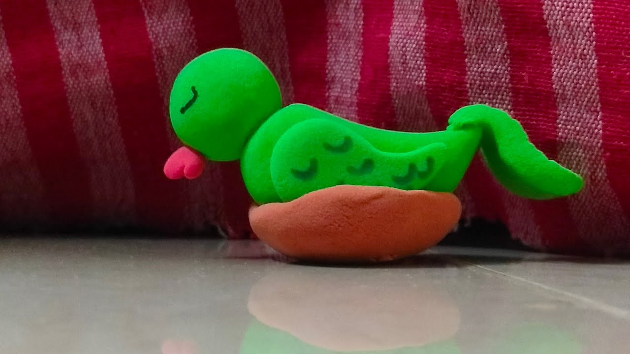 # cute clay parrot 🦜🦜 into a real parrot chiku and miku - YouTube