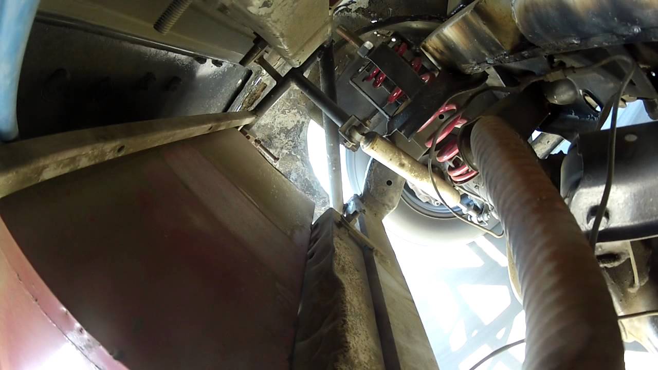 street stock rear suspension in action - YouTube