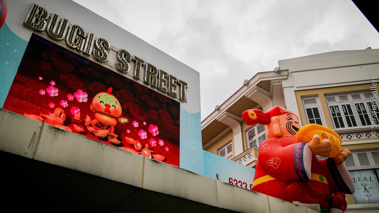 Bugis Street Singapore. - YouTube