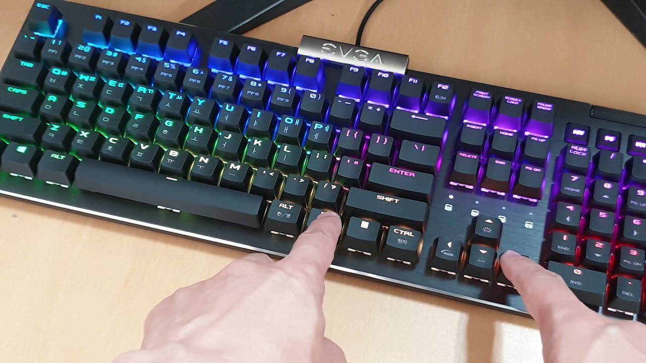 EVGA Z15 LED Light Pattern - YouTube