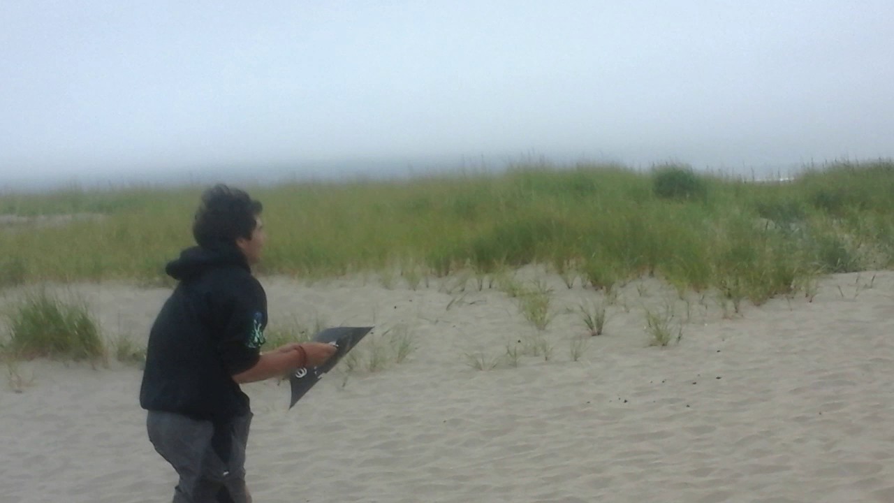 Flying our Castiel kite - YouTube