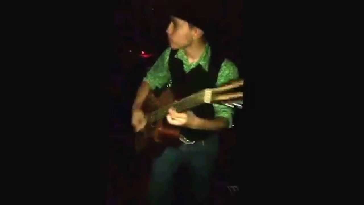 R.T Renteria bajo quito con Roel Nava - YouTube