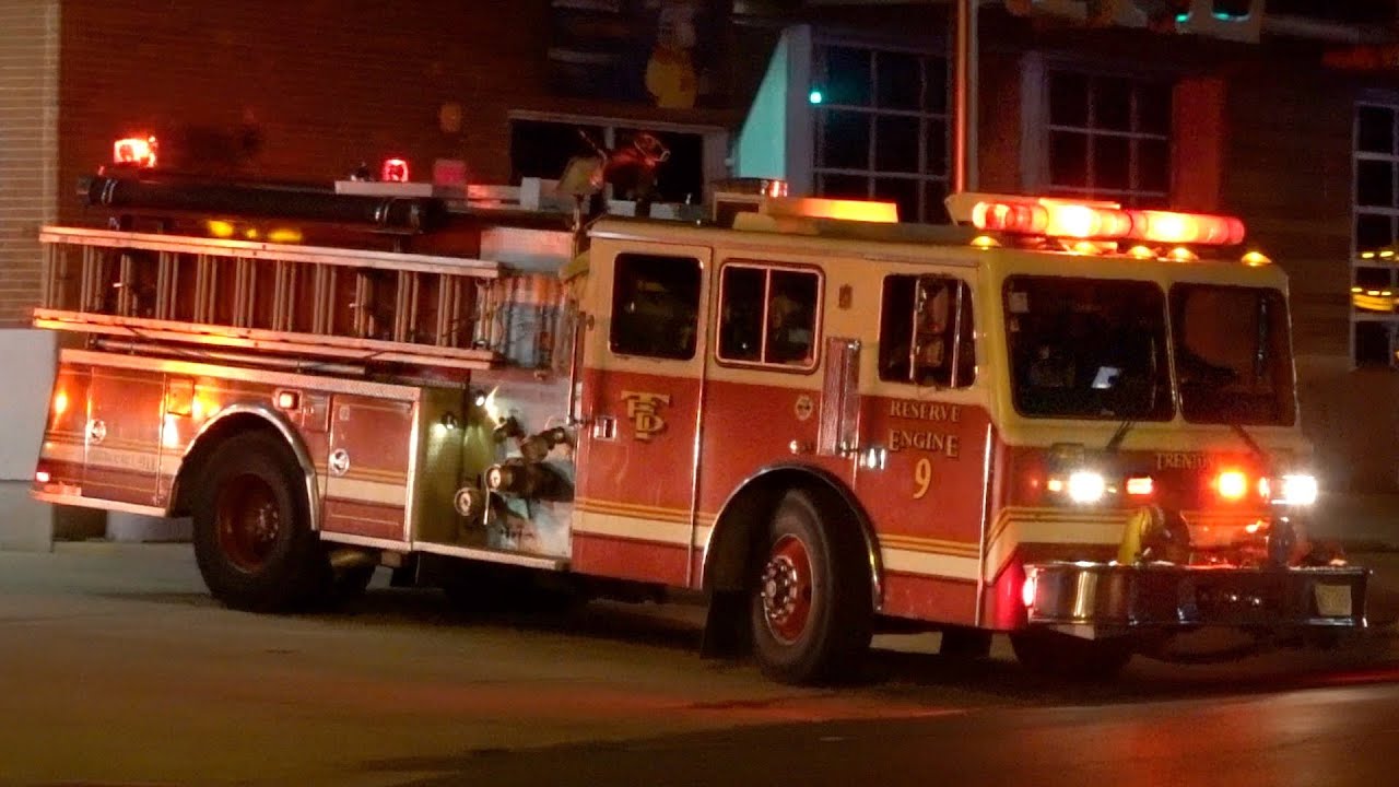 Trenton Fire Department Engine 10, Ladder 4 & Trenton Police Responding ...