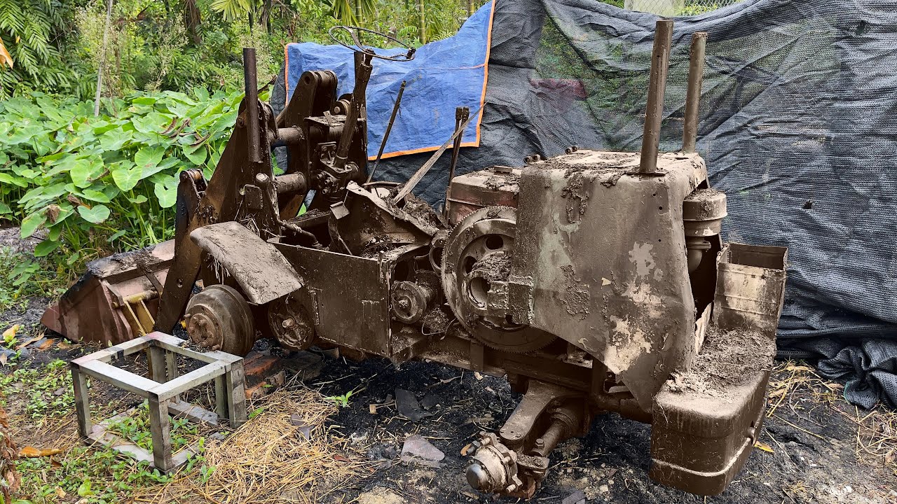Burned Excavator Restoration | Fully restored diesel engine for ...