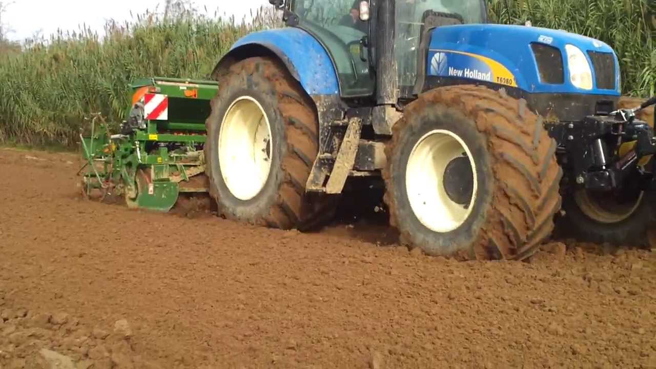 Semina grano 2013: New Holland T6080 + Amazone AD3000 Super - YouTube