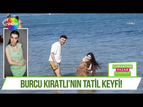 Burcu Kıratlı sevimli köpeğiyle denizde eğlendi!