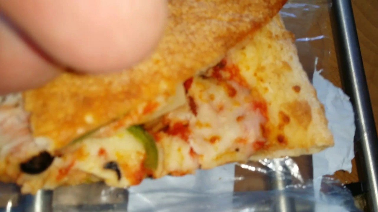 The proper way to fold pizza. - YouTube